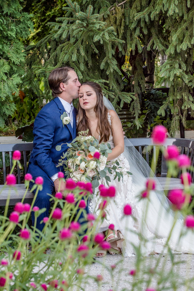 Indianapolis Zoo Wedding | ElishaKphoto