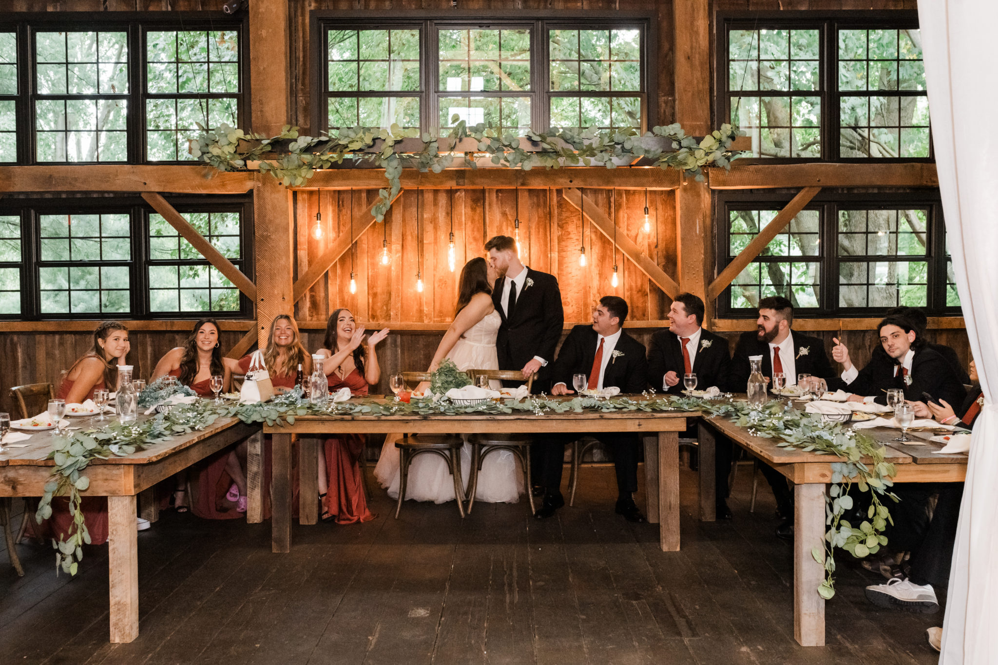 The Best Way To Get a Photo with All Your Wedding Guests: The Table ...